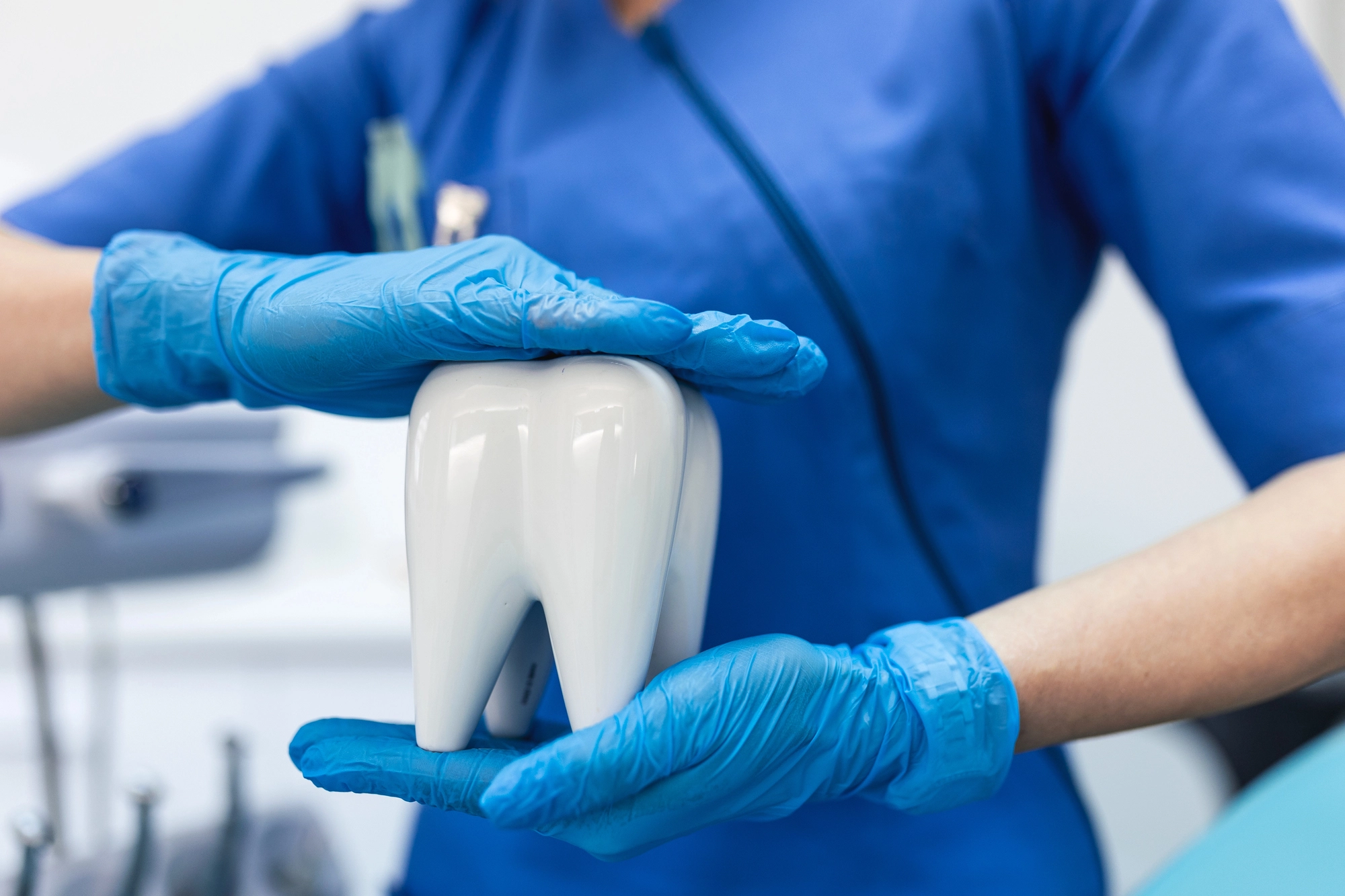 How Porcelain Crowns Blend Beauty and Strength - Charlotte Dentist ...